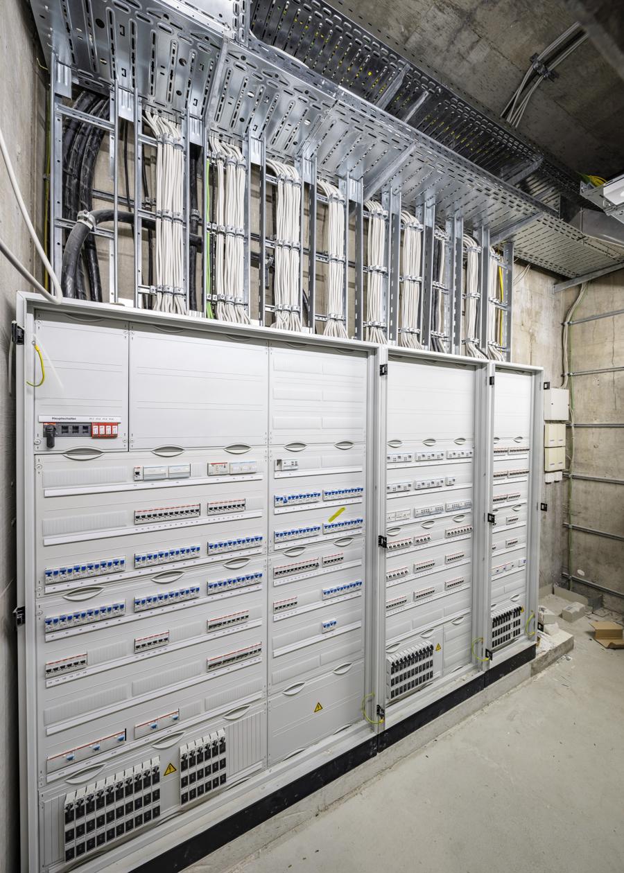 DTS Datentechnik GmbH - zukunfts­fähige Technik - ELEKTROINSTALATION